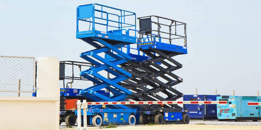 Why Scissor Lift Rentals Are Ideal for DIYers & Contractors